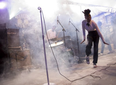 Toque Sensual: JANELLE MONAE - Talento, Estilo e Elegância