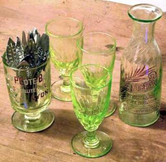 All Around Artsy: The Life and Absence of Absinthe