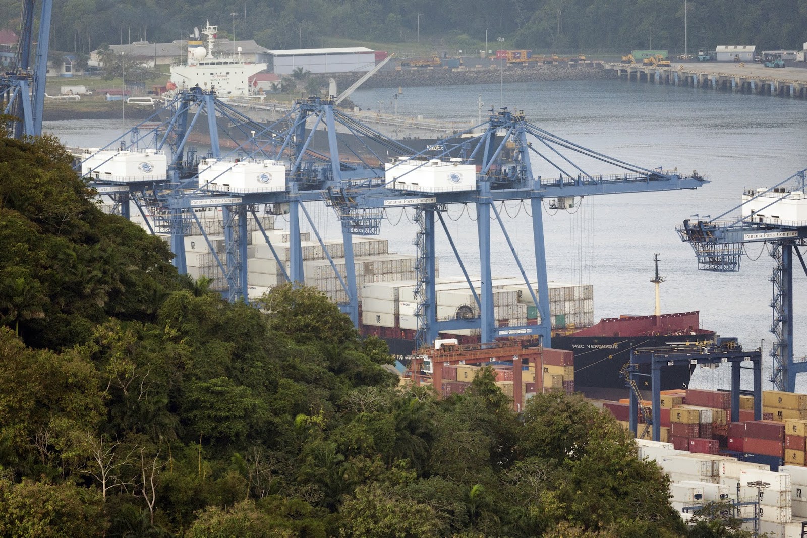 kameravene.fi shipspotting: M/s MSC Veronique, Panama canal / Panaman ...
