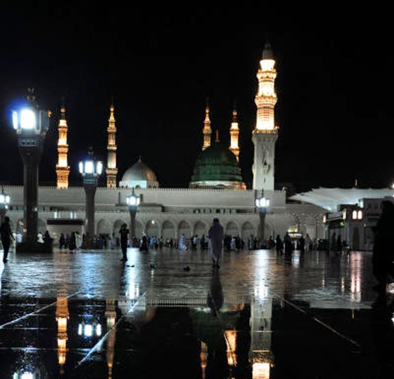 Beautiful Night View of Prophet Mosque Madinah