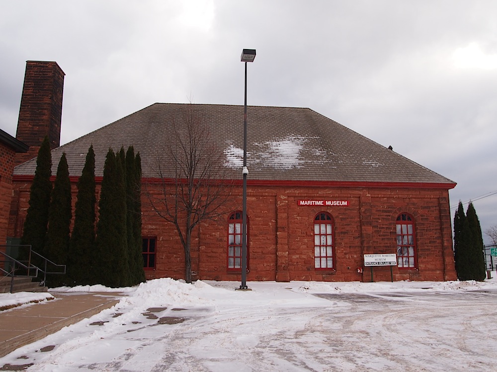 The Travelling Tot: Marquette, Michigan: New Year's Eve Up North