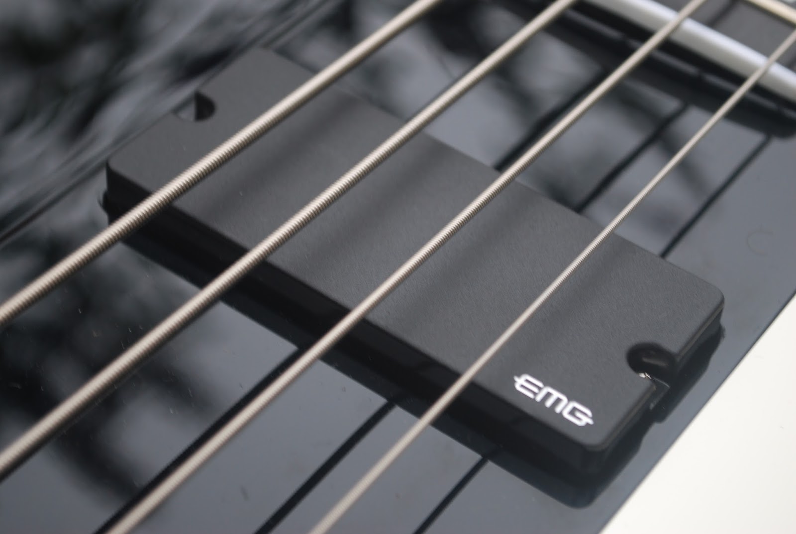 Rex and the Bass: ESP Standard Series Phoenix II B Electric Bass Review