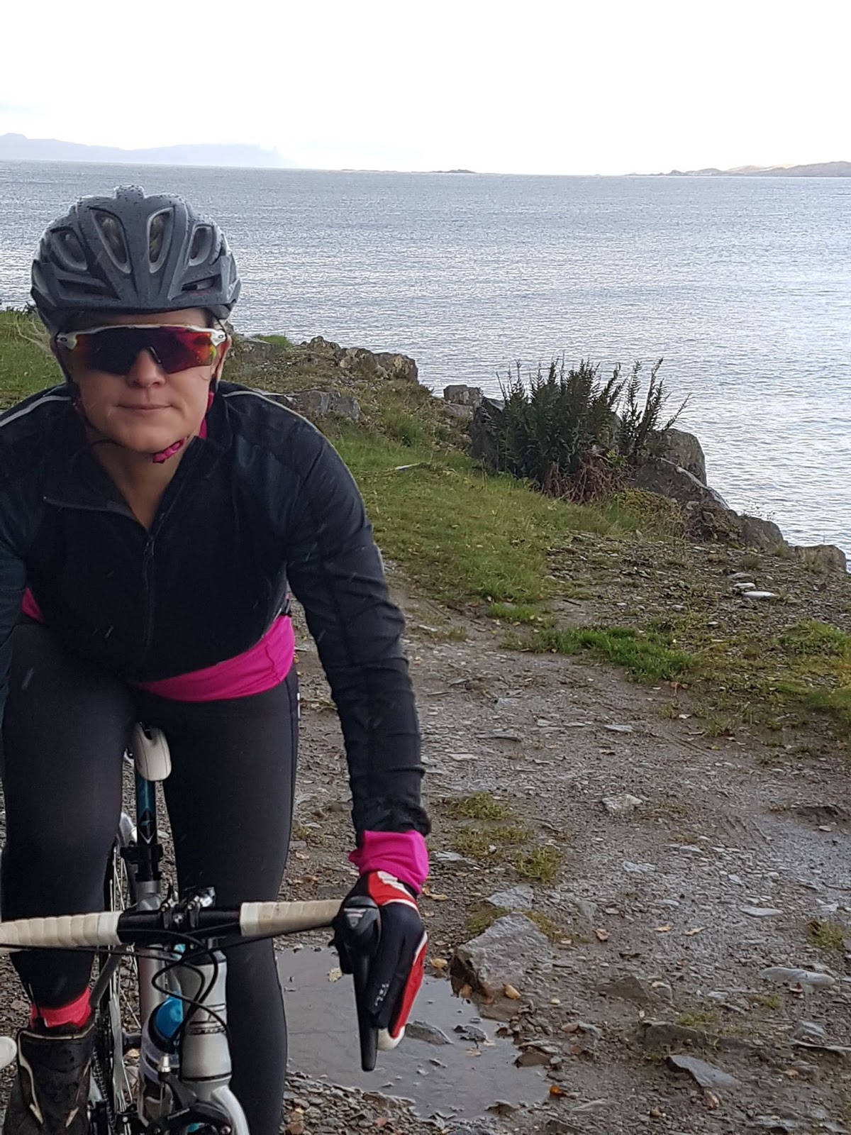 Review of The Oakley Radar EV path Biking glasses - MissLJBeauty