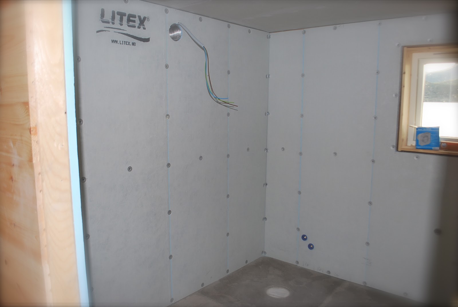 Bøkkerverkstedet: Tornerose, Litex og NM