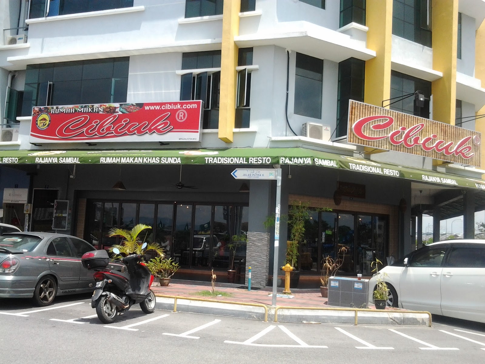 IEDA RASHID: CiBiuK, BanGi... Jom.. Makan lagi...