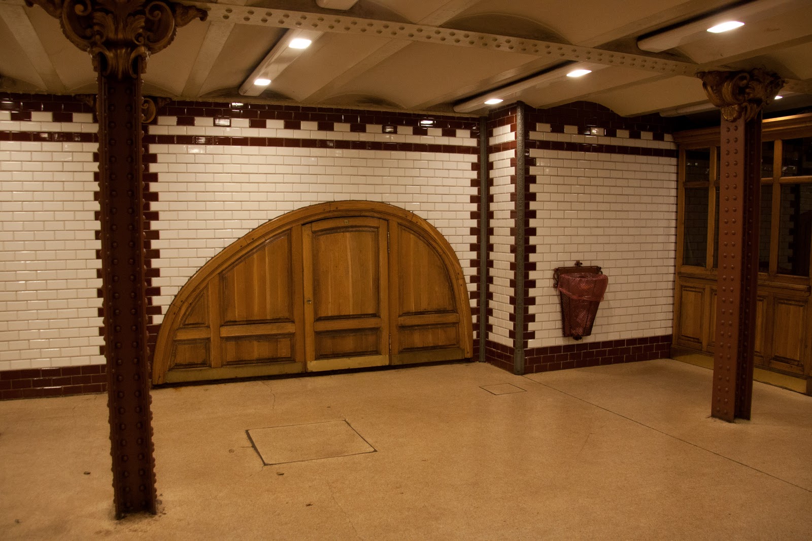 Peach and Thistle: Budapest: The Metro and Statues Around Town