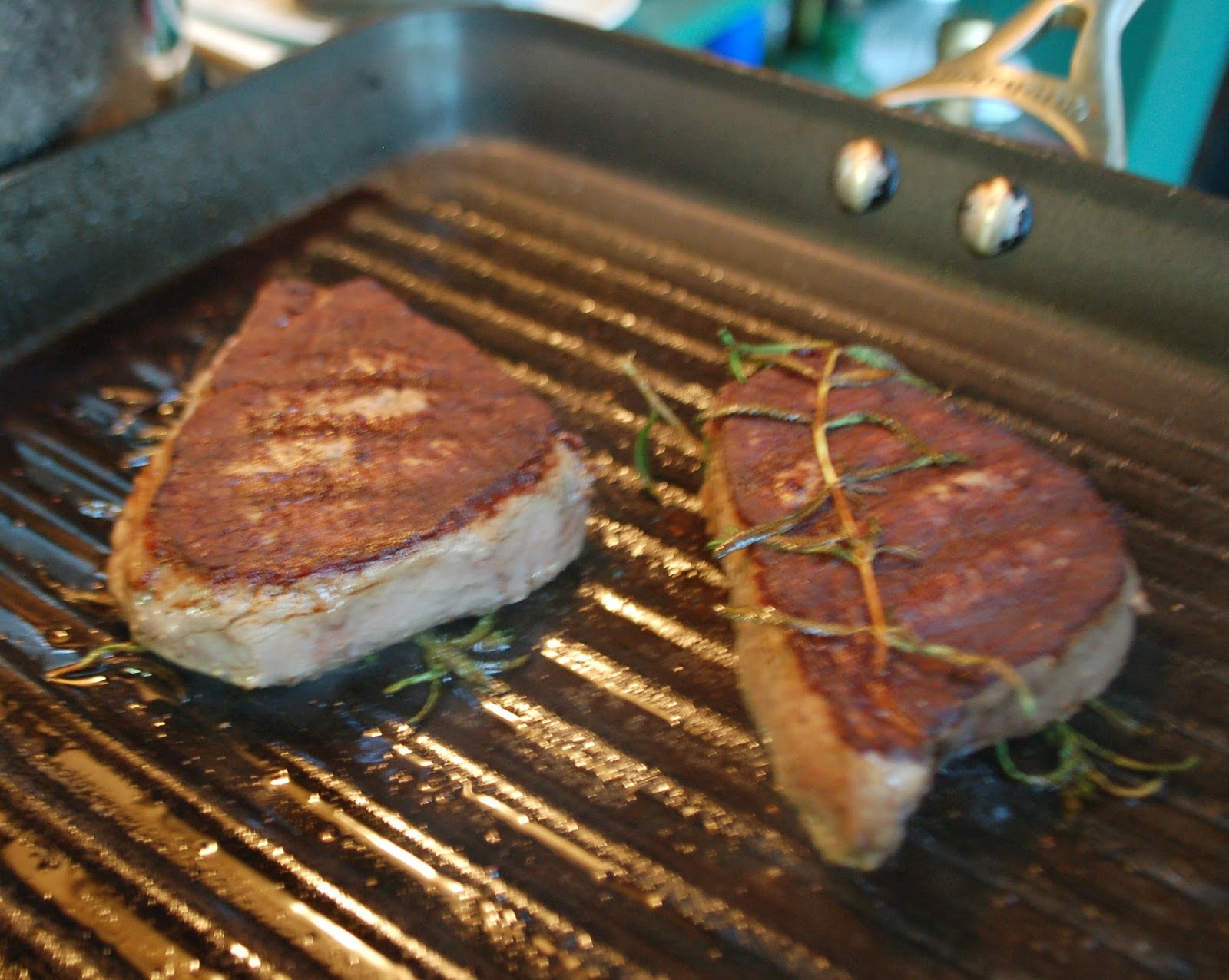 The Spice Garden: Beef Fillet Crostini with Arugula Pesto - Couch ...