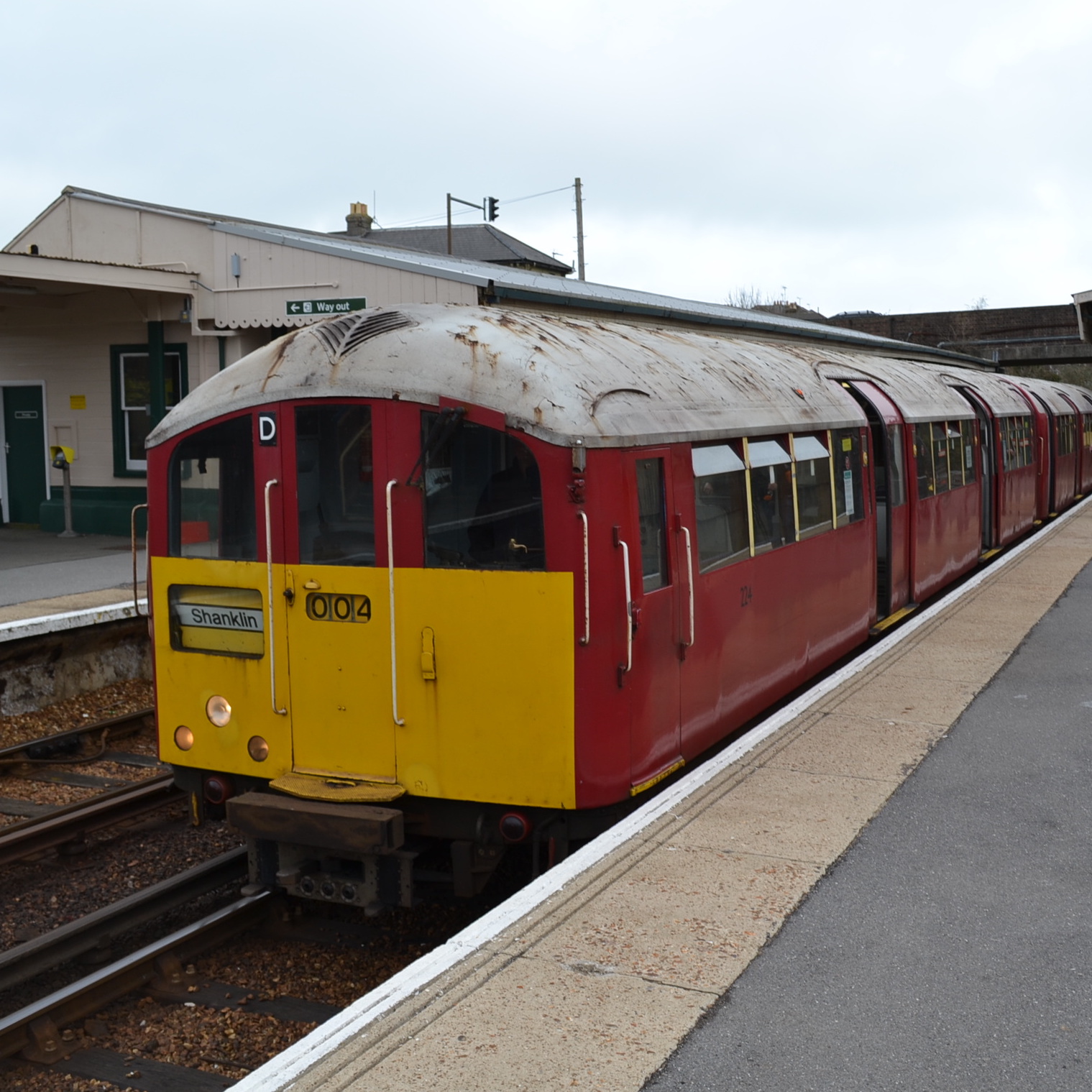 British Diesels and Electrics: Class 483