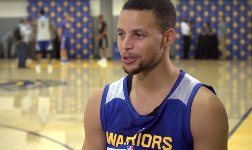 ATLETA REÚNE TIME PARA ESTUDOS BÍBLICOS E DECLARA: “É PRECISO SE ...