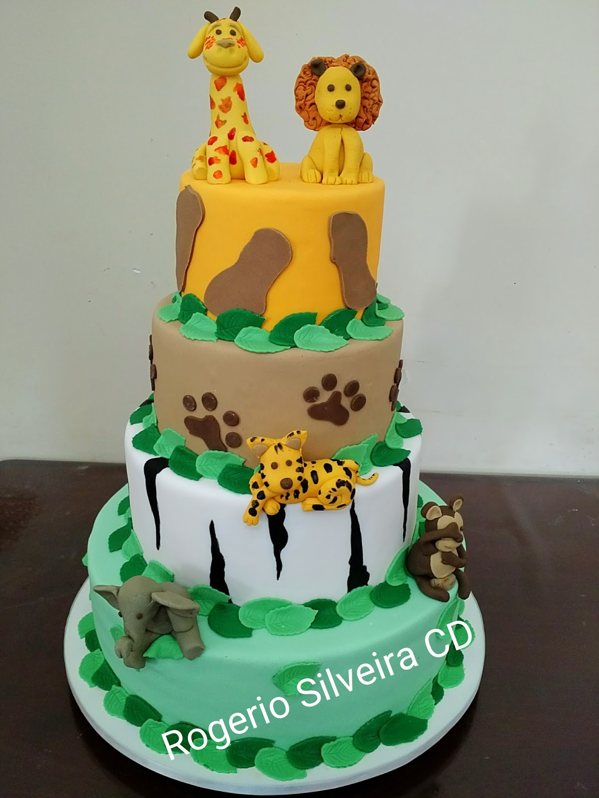 Rogerio Cake Designer: Bolo Safari Selva