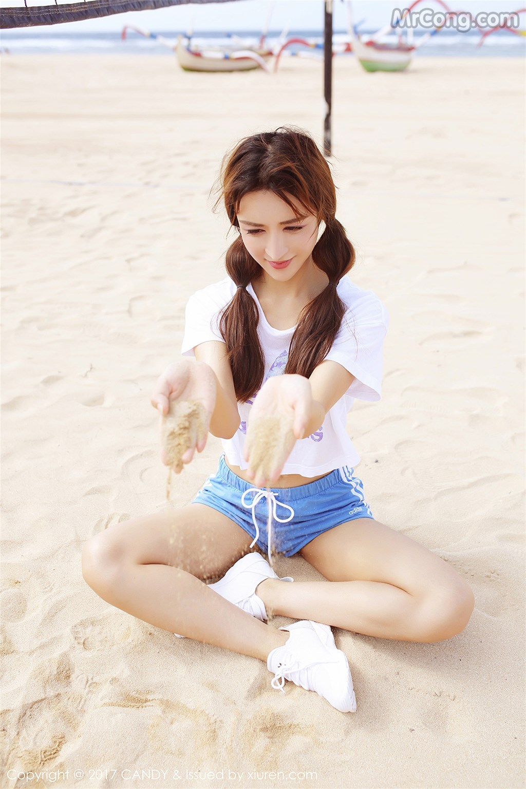 CANDY Vol.024: Model Yi Li Na (伊莉娜) (62 pictures) - ( Page 1 / 4 )