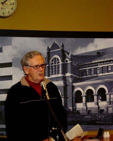 hi spirits: April 2012