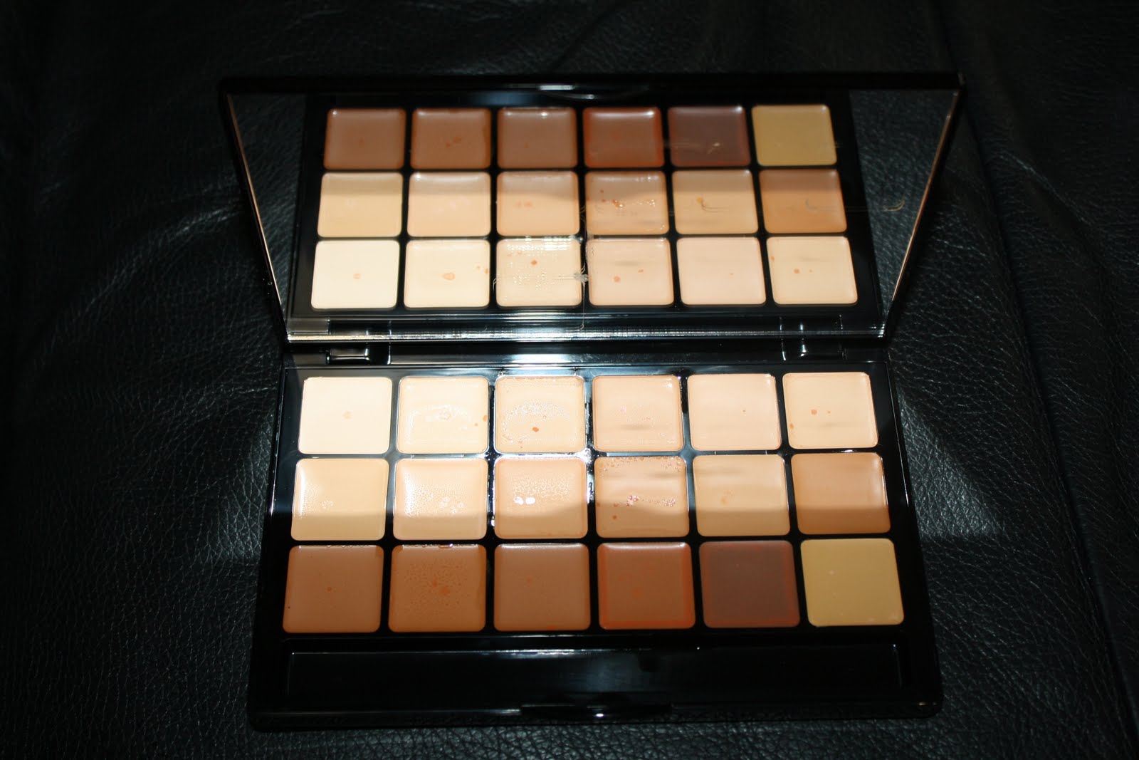 a DaiLy dOSe Of kAaRteHan: GRAFTOBIAN PALETTE