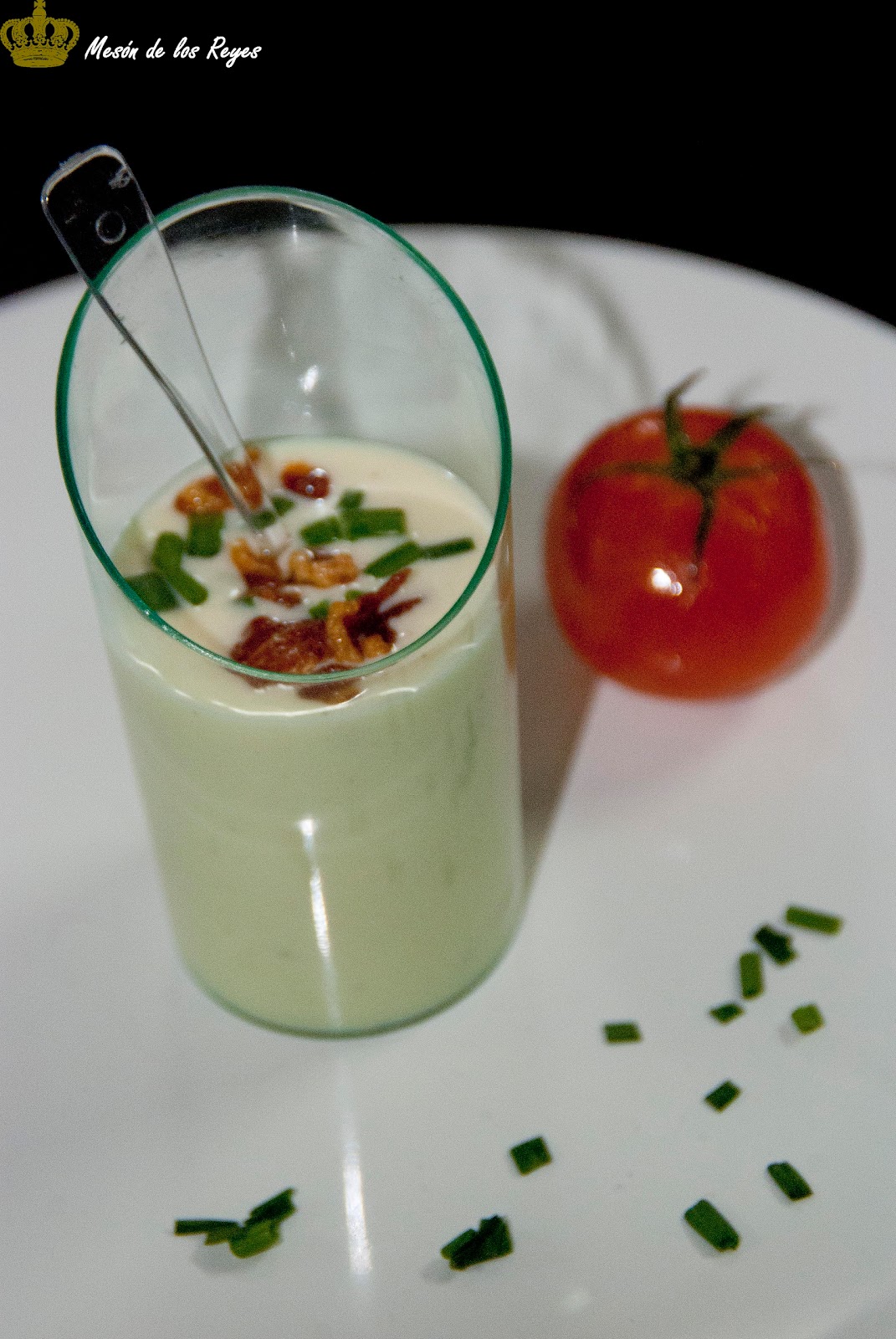 Mesón De Los Reyes: TAPAS DELUXE + BEBIDA ..... 2€