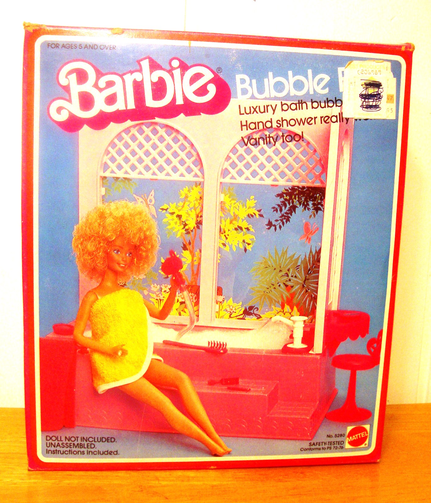 SPRINKLES AND PUFFBALLS: Barbie's Stuff
