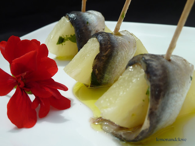 Lemon and clove: Pincho de Boquerón y Piña