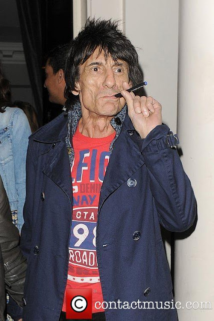 AFTERMATH: Ronnie Wood - Ronnie Wood Struggling To Quit Smoking...