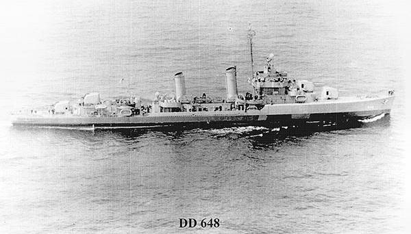 2. Dünya Savaşı: USS Turner (DD-648) Batıyor