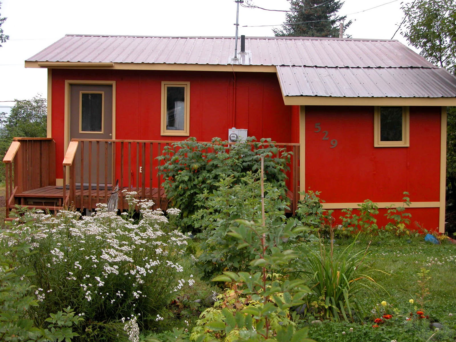 FSBO: Single Family Home : The Little Red House