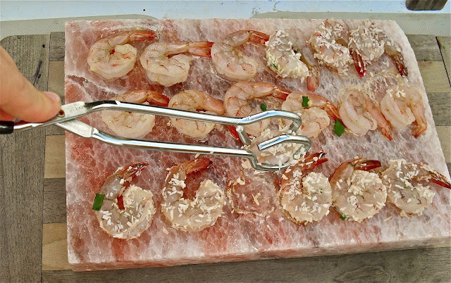 Charlesmopolitan : Shrimp on a Salt Block