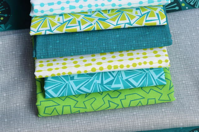 Quilted Blooms: Modern Plus Sampler in Fandangle