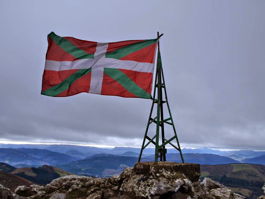 Euskal Etxea Rio Grande do Sul: A Ikurriña (Bandeira Basca): 120 anos ...