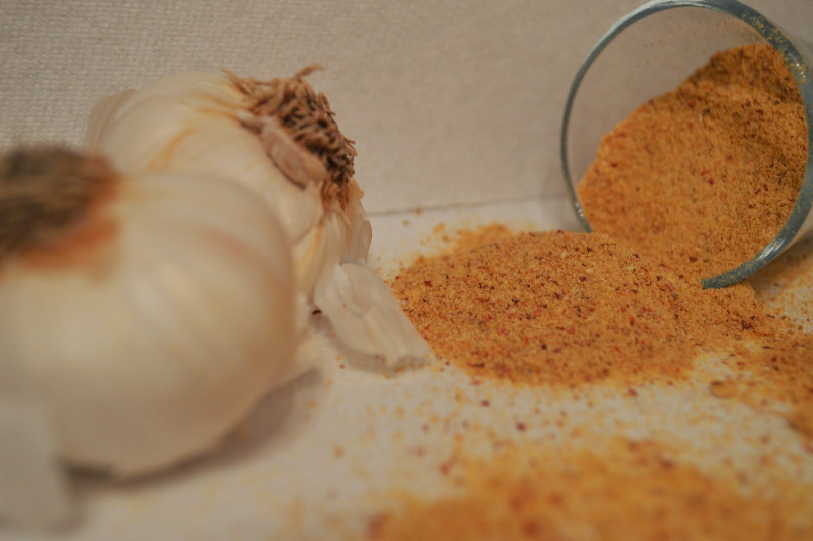 "Cooking Isn't Rocket science" : Garlicky Pappula Podi / Putnala Pappu Podi