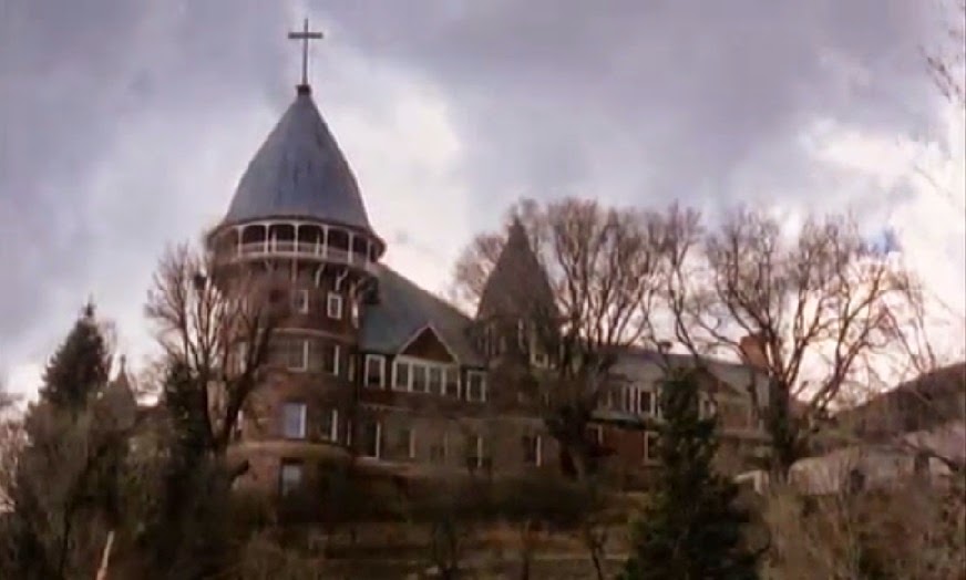 The Bloody Pit of Horror: Evil, The (1978)