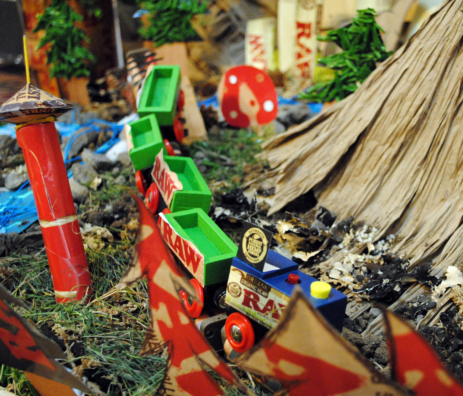 Smokin Js: Raw Display Contest & Free Prize