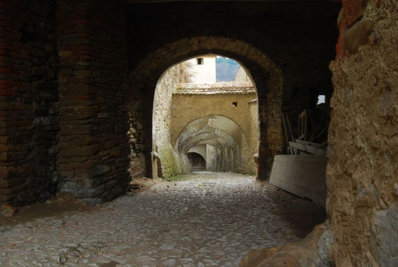 undeva la mijloc: Biserica fortificată din Biertan - Bierthalm ...