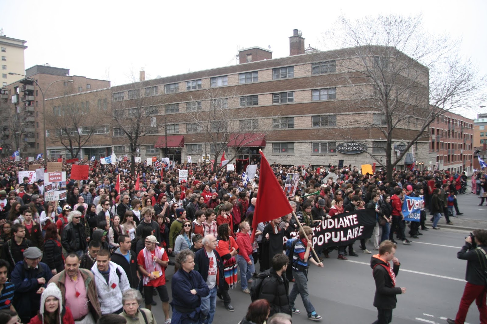 HQC4 - P8 - Les choix de société dans le Québec contemporain - 1b ...