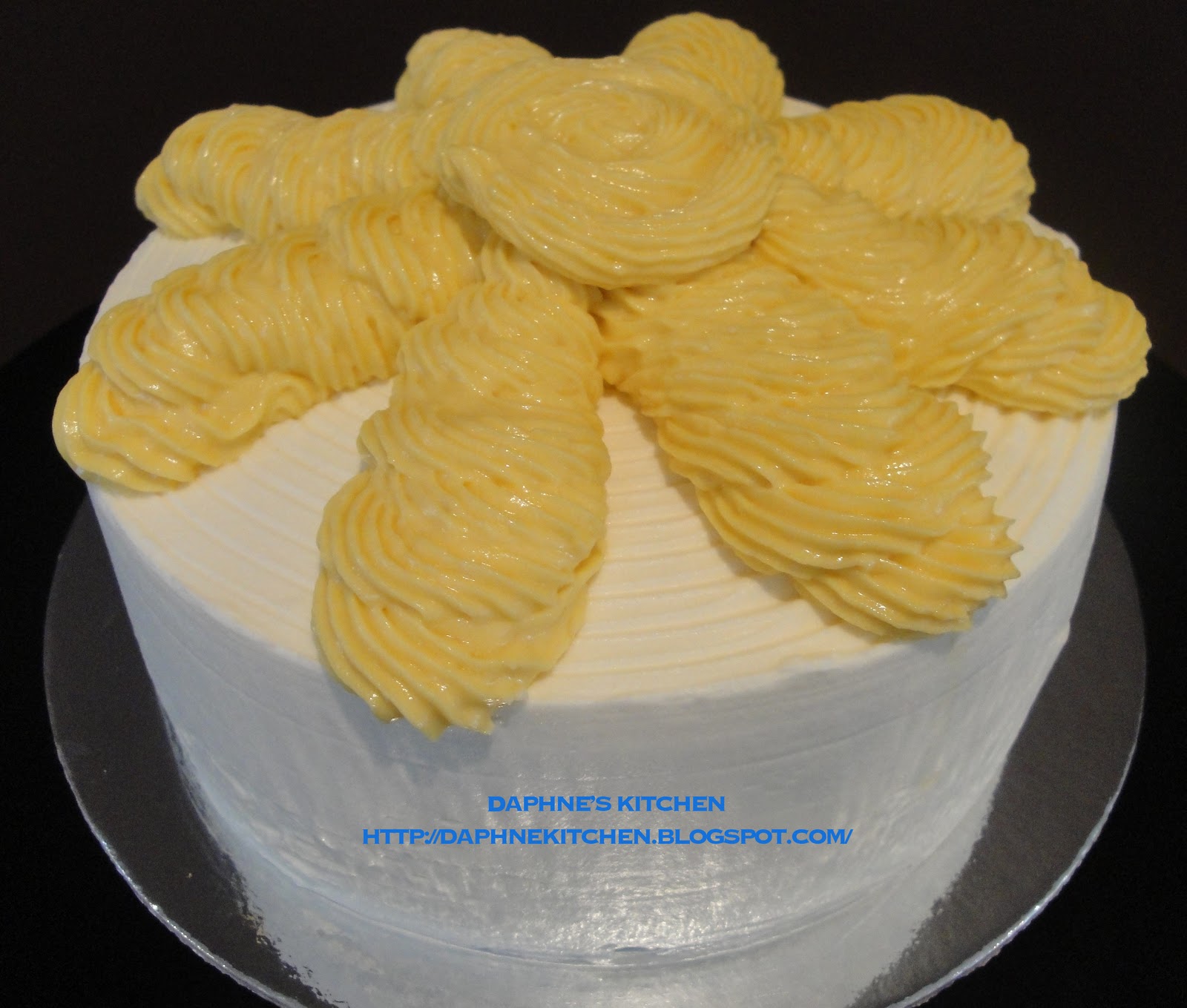Daphne's Kitchen: 6'' Durian Cake for Jeannie