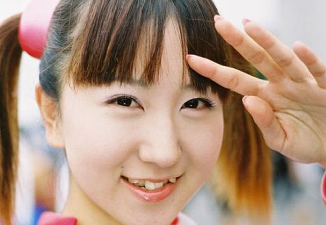 Cabeça de Dragão: Yaeba: dentes tortos é moda no Japão