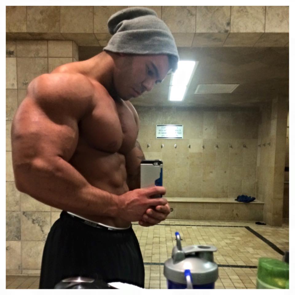 the beauty of male muscle: Clyde