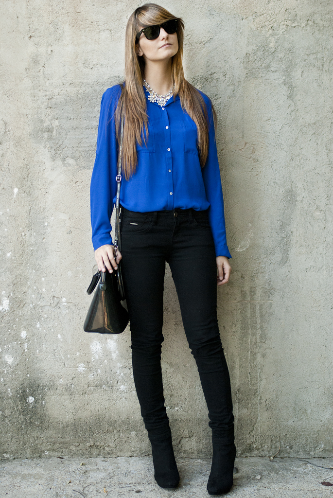 GREAT STYLING: blue klein blouse