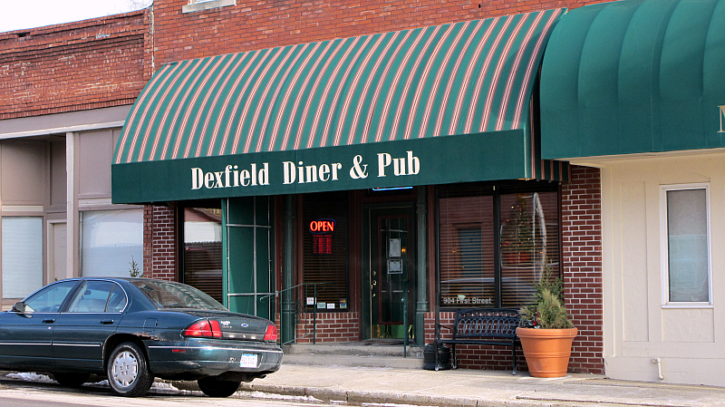Des Loines: Dexfield Diner and Pub in Redfield, Iowa