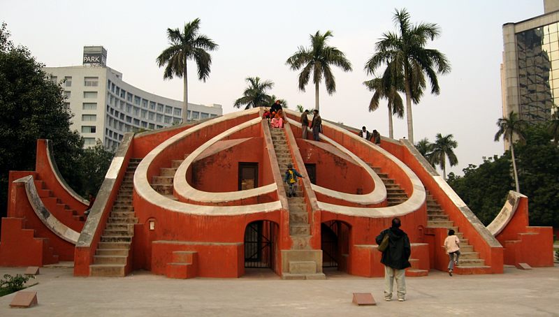 Tourist Point In India: About Misra Yantra in Jantar Mantar, Delhi ...