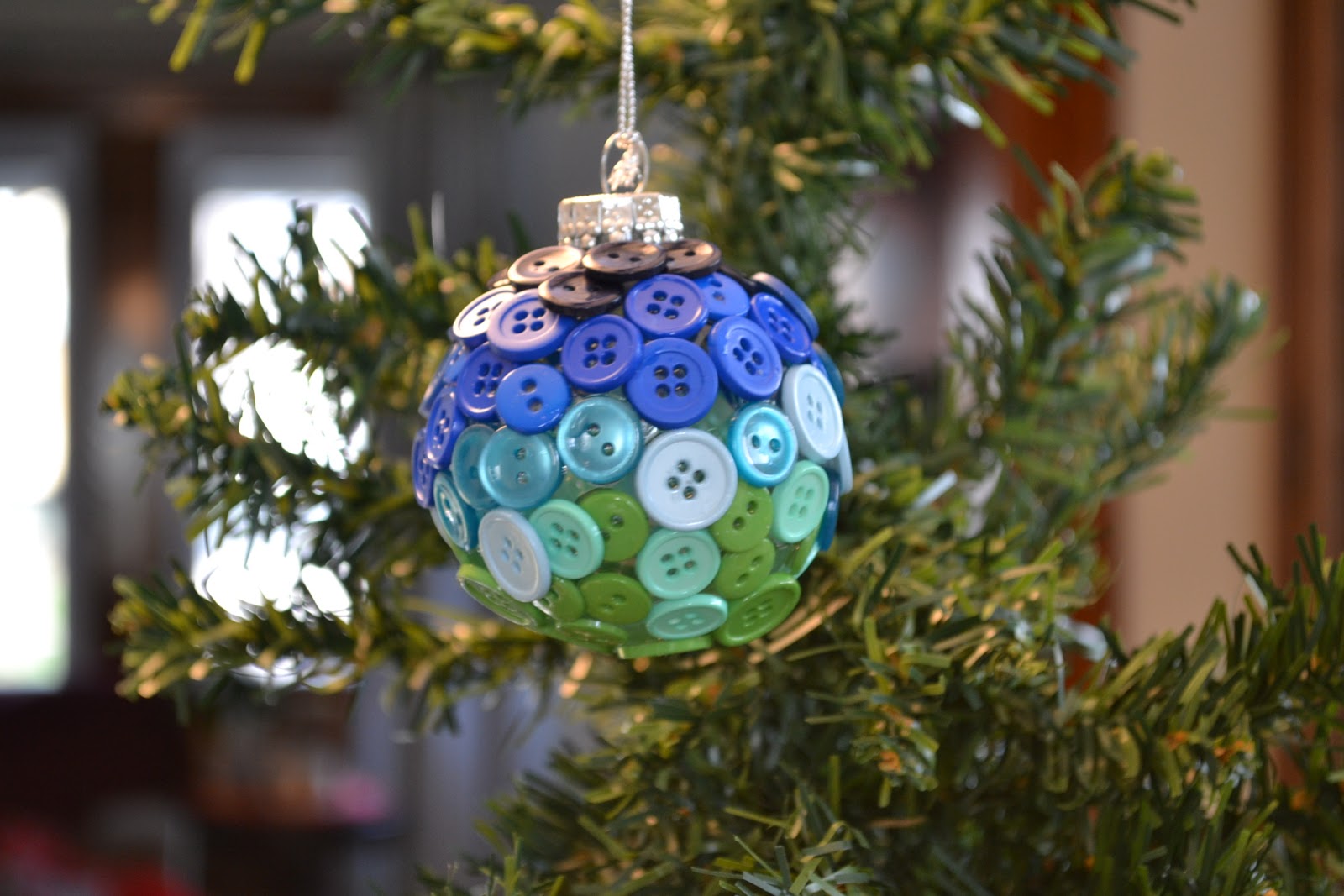 A. Nieman Design: Last Minute Gift - Button Ornament