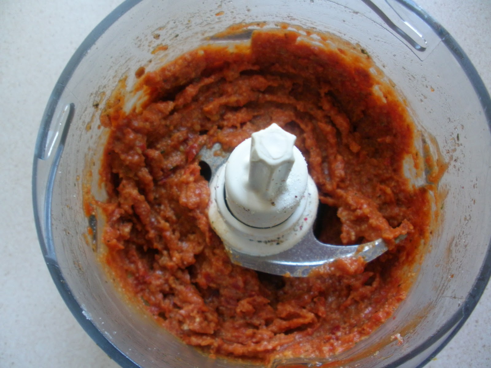 Come to cook: Βιδακια με πεστο λιαστης ντοματας