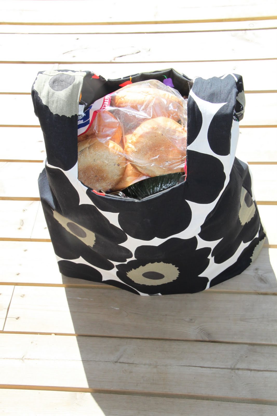 NauravaNappi: Pipo ja kassi