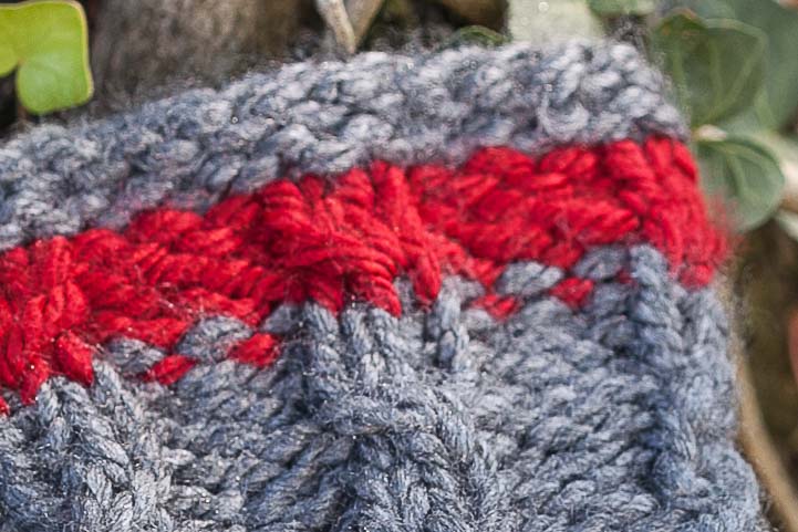 Loom Knitting Color Series, Simple Color Changes | Loom Knitting by ...