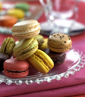 Casey Through The Looking Glass: Pierre Herme's Macaroons