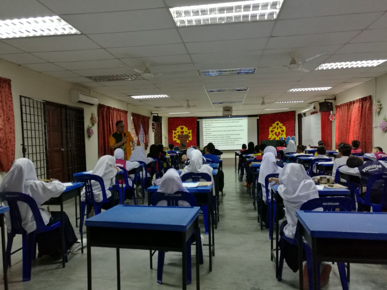 SELAMAT DATANG KE LAMAN MAYA INTERAKSI SKLB: BENGKEL TEKNIK MENJAWAB ...