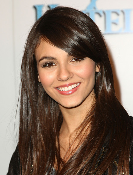 Young Style Model: Victoria Justice Biography