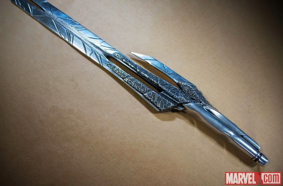 Fashion and Action: Guardians of the Galaxy - Movie Prop & Weapon Close ...