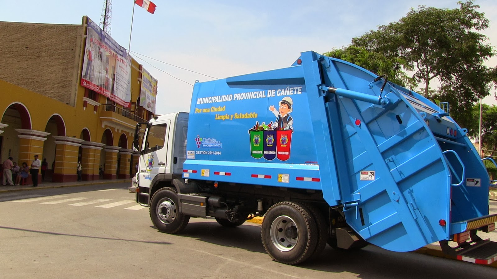 Las Notichinas: MUNICIPIO PROVINCIAL CUENTA CON NUEVO CAMIÓN COMPACTOR ...