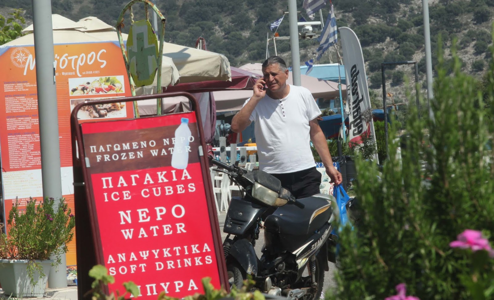 Στο ΑΣΤΑΚΟ οι βετεράνοι ποδοσφαιριστές ΘΩΜΑΣ ΜΑΥΡΟΣ και ΝΙΚΟΣ ...
