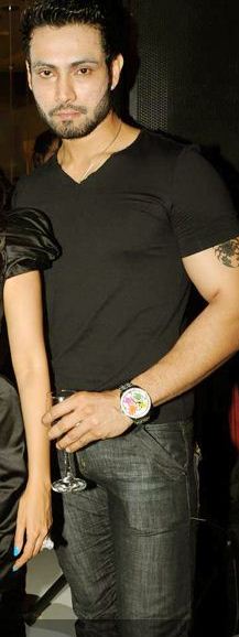 MISTERS MANHUNT: MÍSTER MANHUNT INTERNACIONAL 2008 – India - Romeo Gates