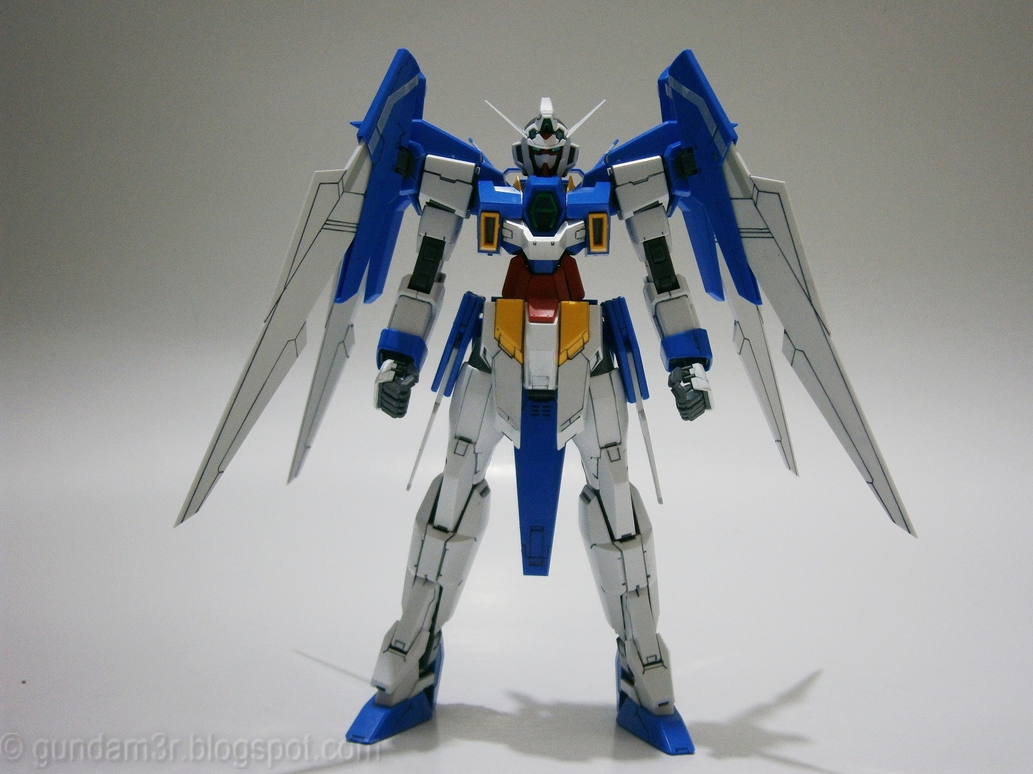 Gundam AGE-2 Normal MG Review Part 1