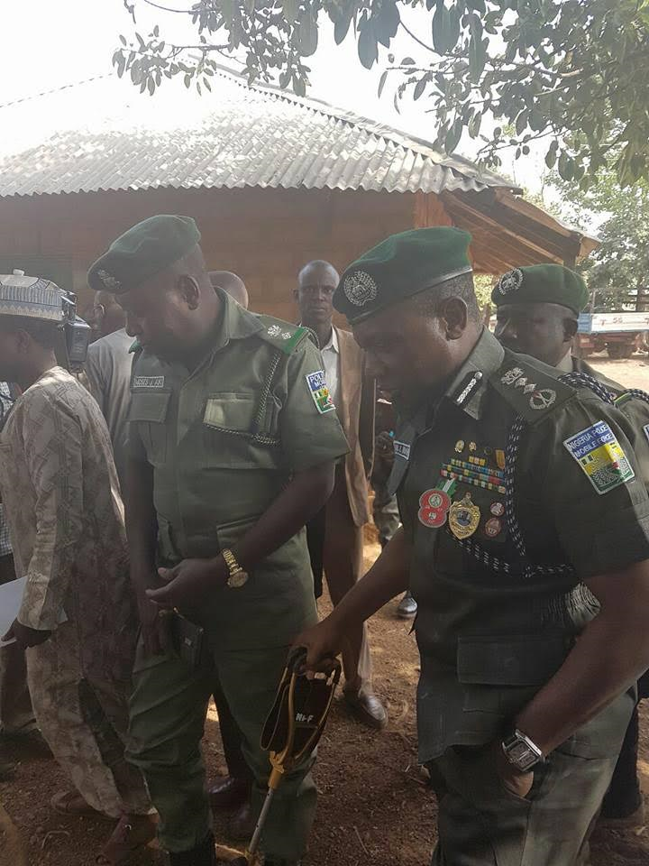 IGP Ibrahim Idris embarks on the spot assessment and fact finding visit ...